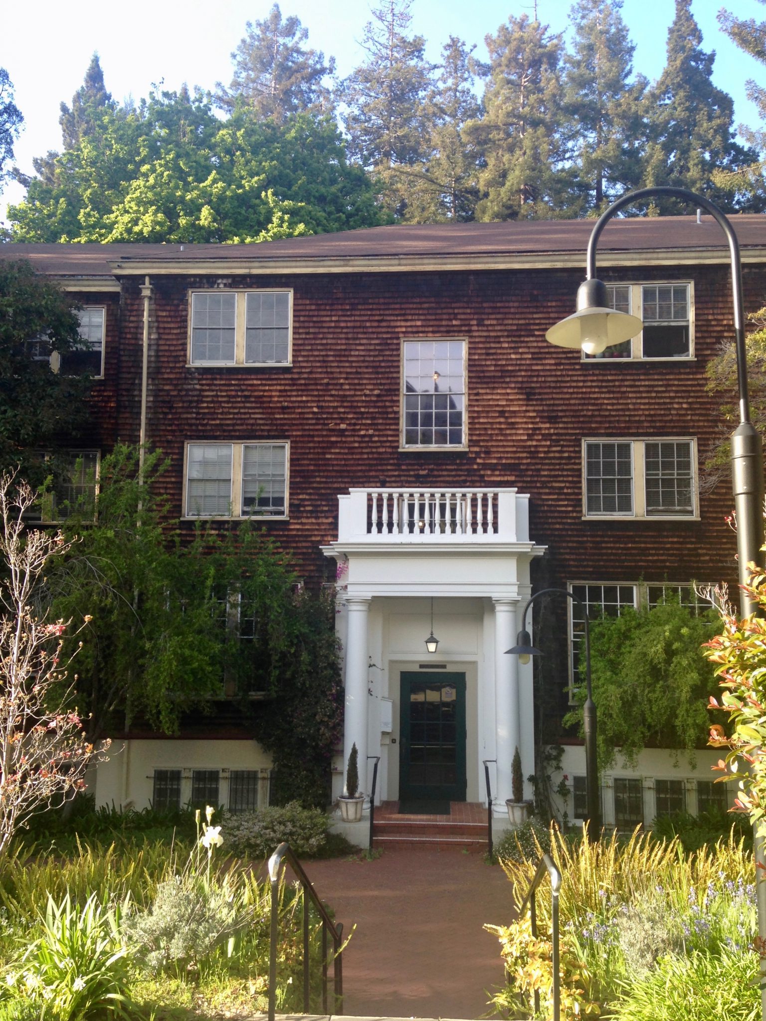 UC Berkeley’s Women’s Faculty Club Gets a New Roof of its Own ...